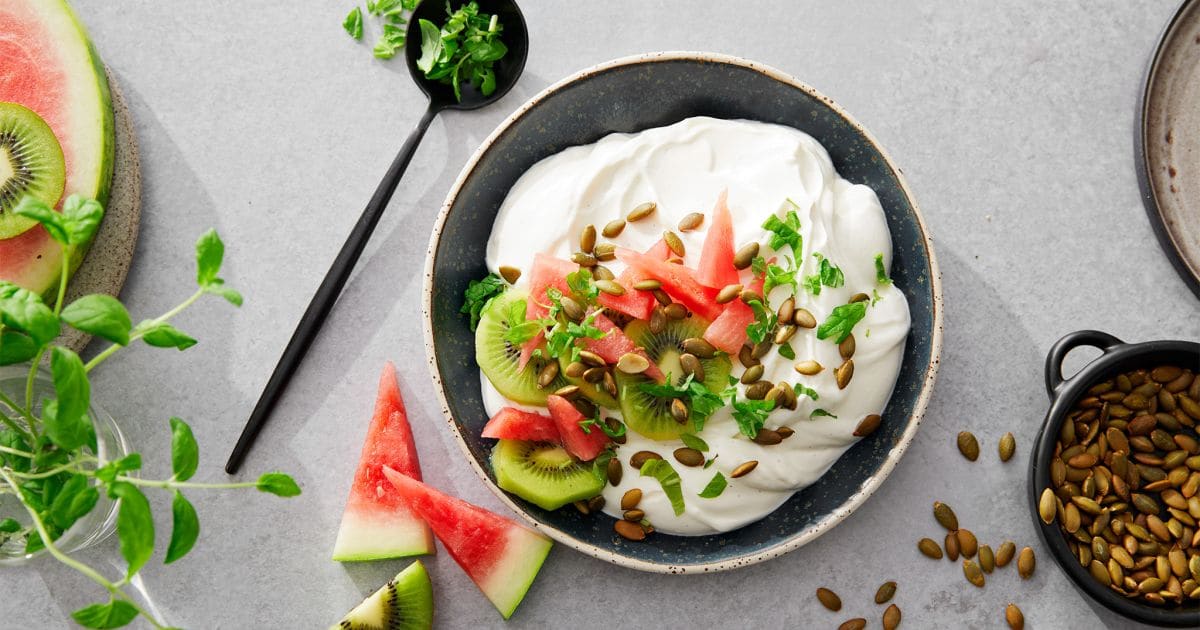 Vaniljekesam med vannmelon og kiwi
