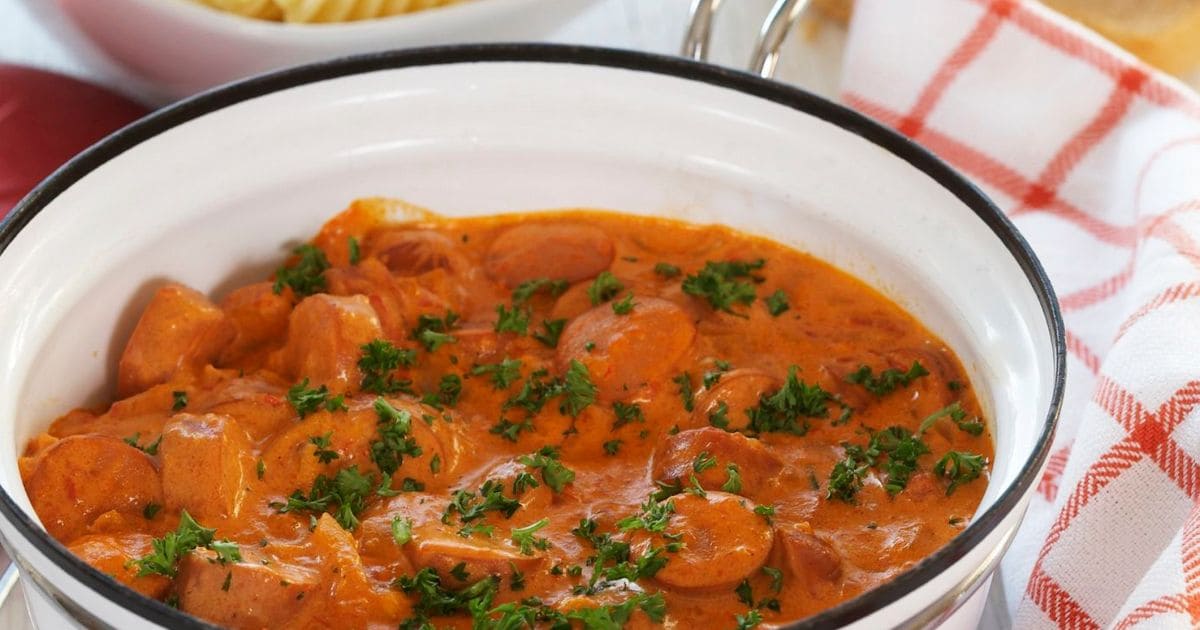 Pasta med pølsesaus