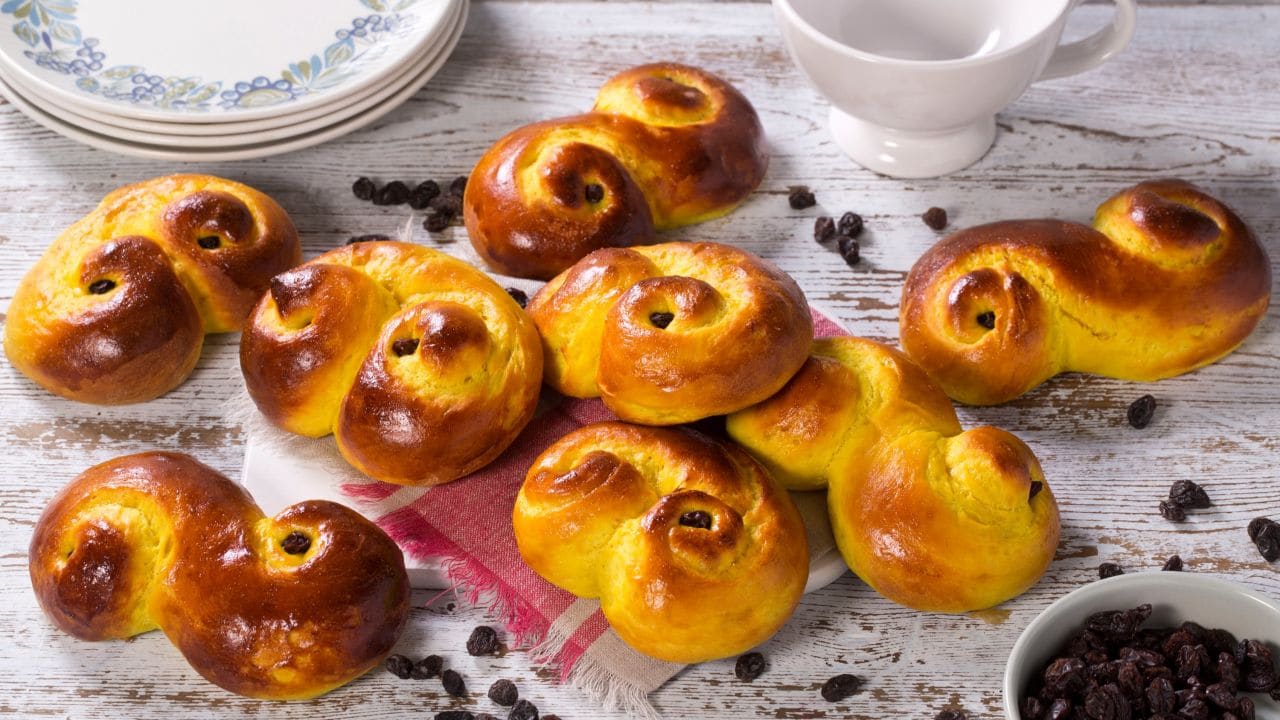Lussekatter Med Kesam® - Oppskrift fra TINE Kjøkken