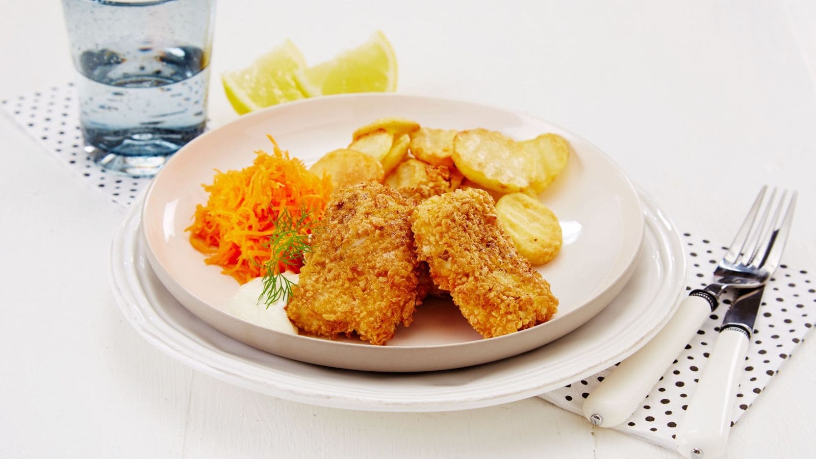 Fiskeboller Med Hvit Saus - Oppskrift fra TINE Kjøkken