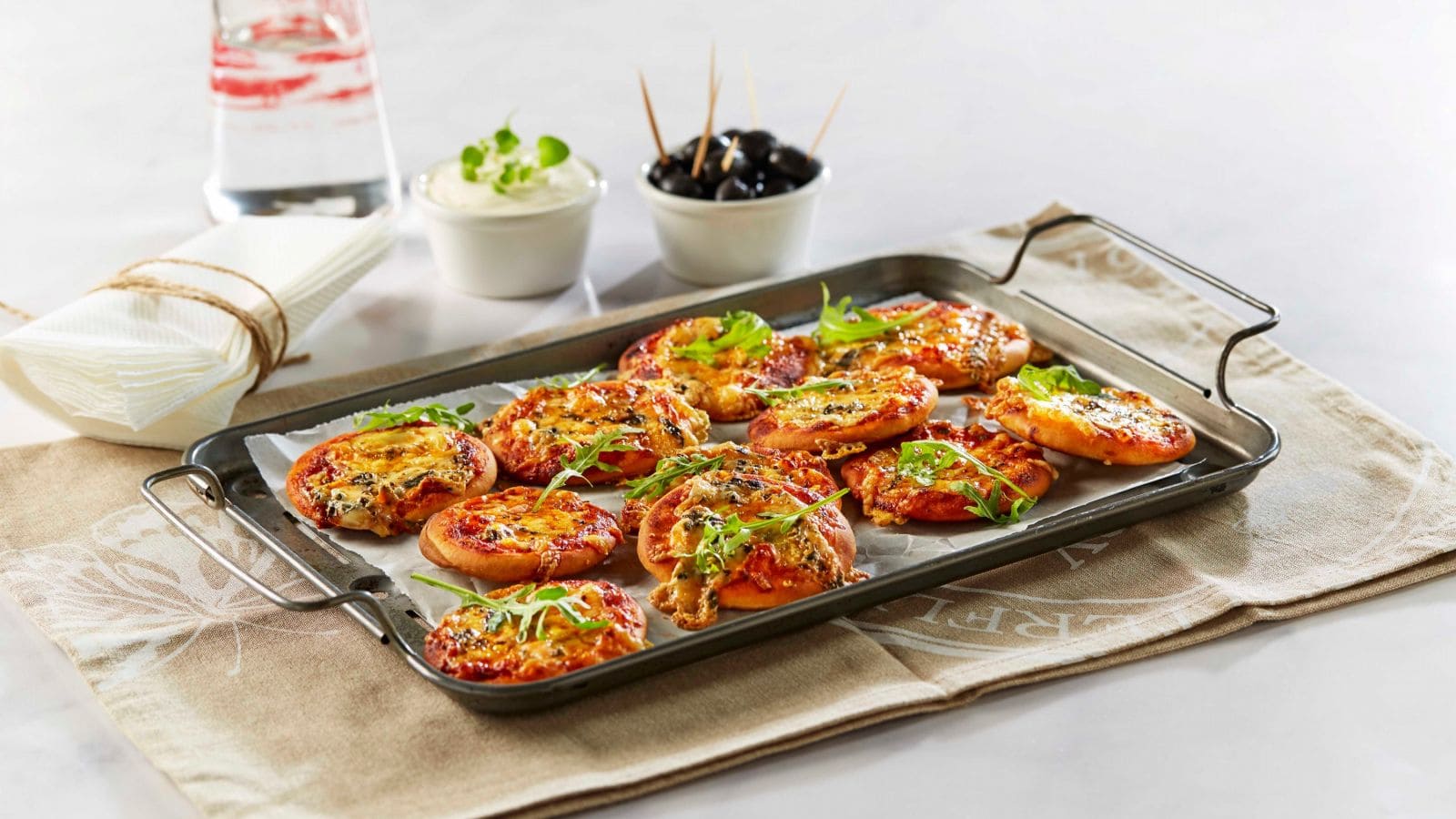 Pizzatapas - Oppskrift fra TINE Kjøkken