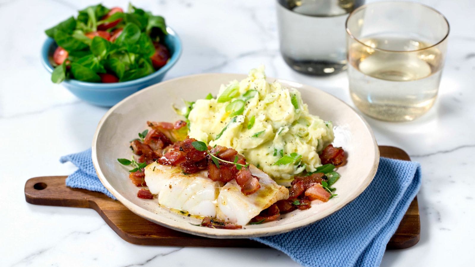 Stekt Torsk Med Bacon Og Potetmos - Oppskrift fra TINE Kjøkken