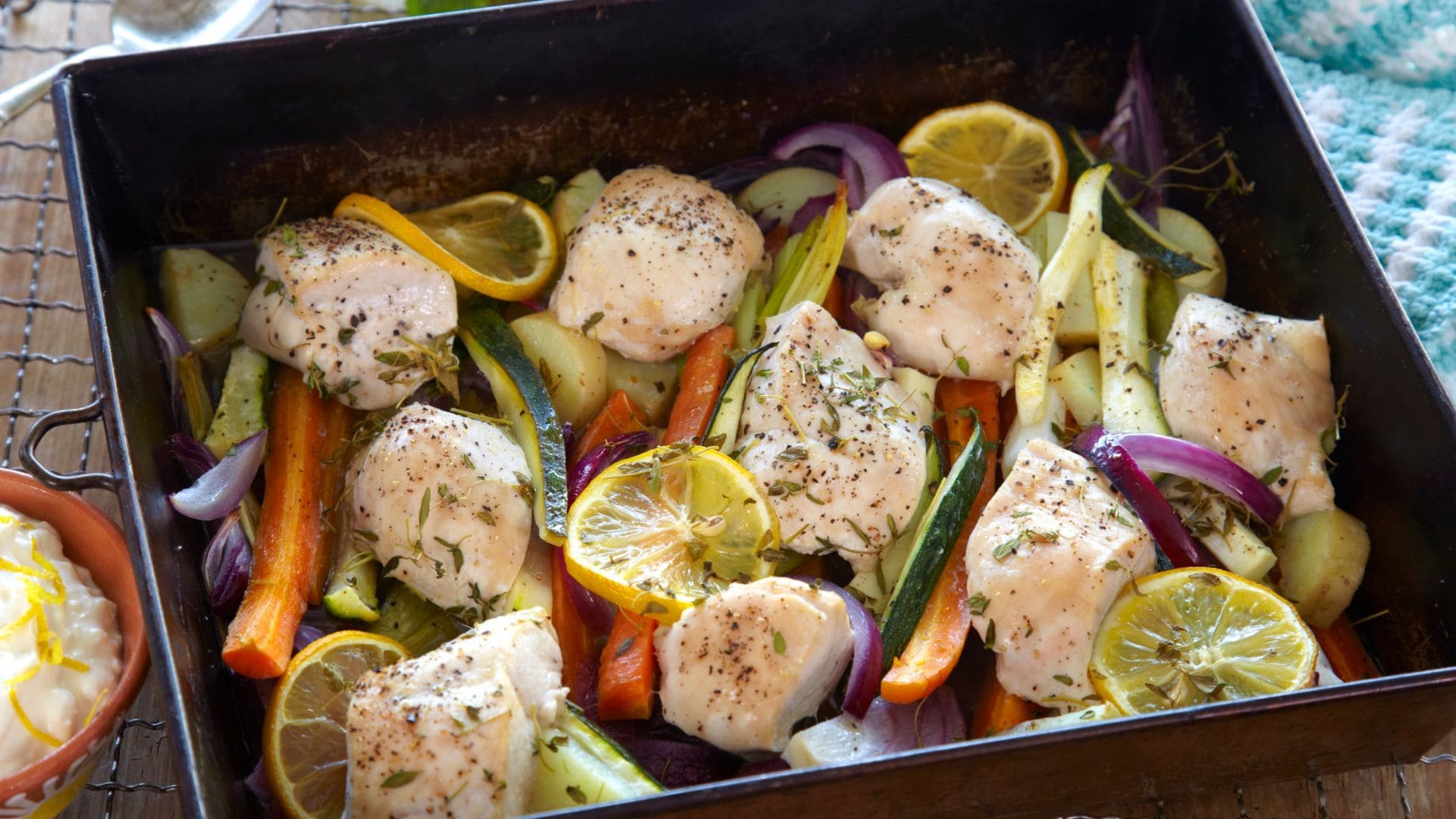 Kylling Med Rotgrønnsaker I Form - Oppskrift fra TINE Kjøkken