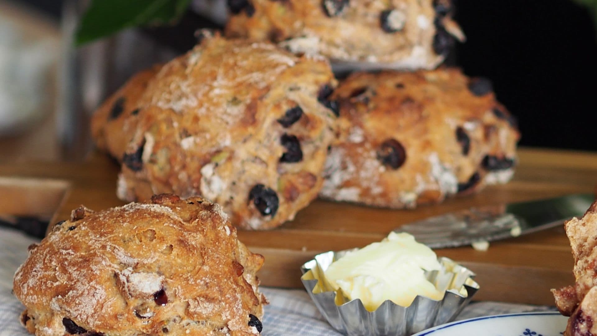 Hjemmelagde Rundstykker - TINE Kjøkken