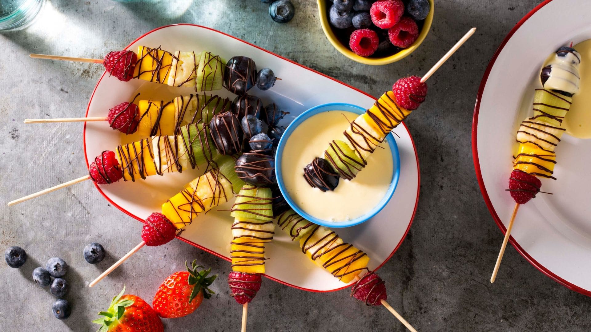 Grillet Frukt Med Kaffe Og Vaniljesaus - Oppskrift fra TINE Kjøkken