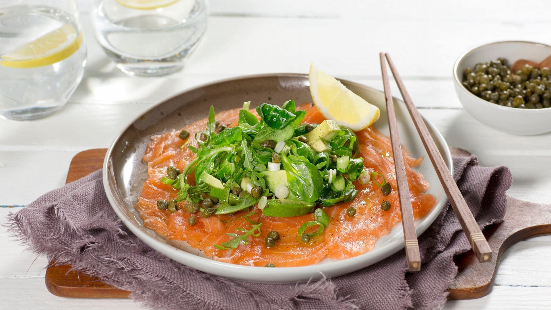 Sylta Laks Med Pepperrotkrem - Oppskrift fra TINE Kjøkken