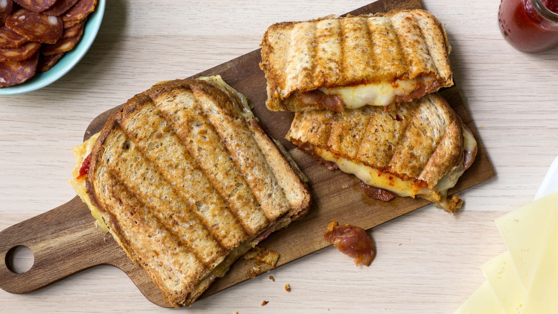 Taco-toast Med Norvegia® - Oppskrift fra TINE Kjøkken