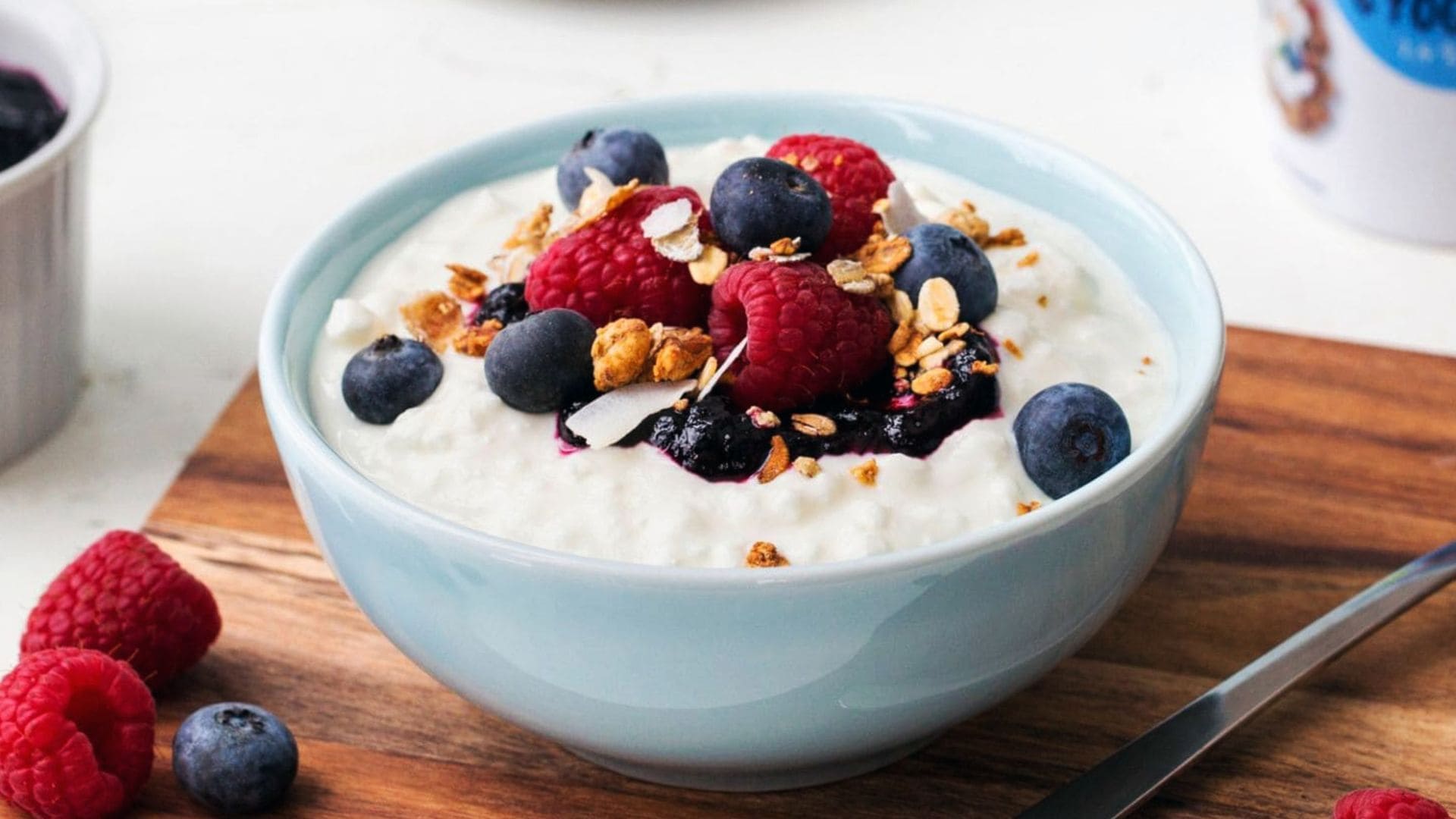 Frokost Bowl Med Cottage Cheese Og Yoghurt - Oppskrift fra TINE Kjøkken