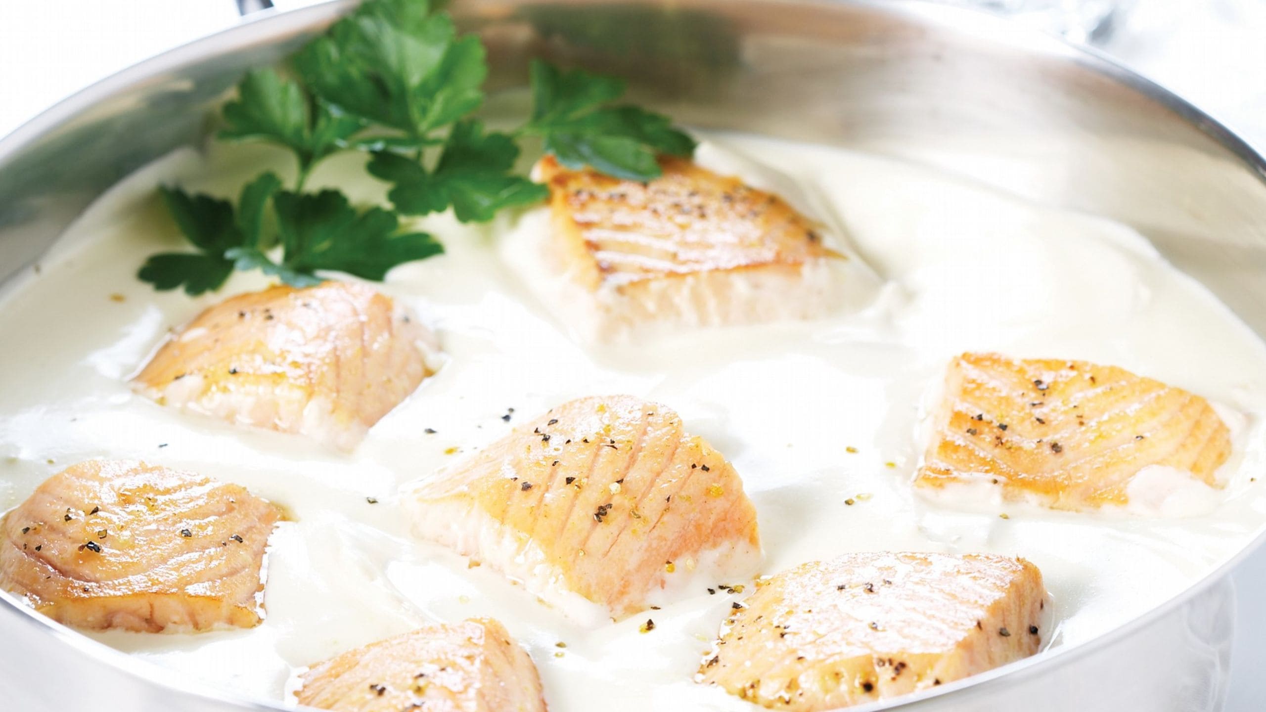 Laks Med Fennikel Og Urter - Oppskrift fra TINE Kjøkken