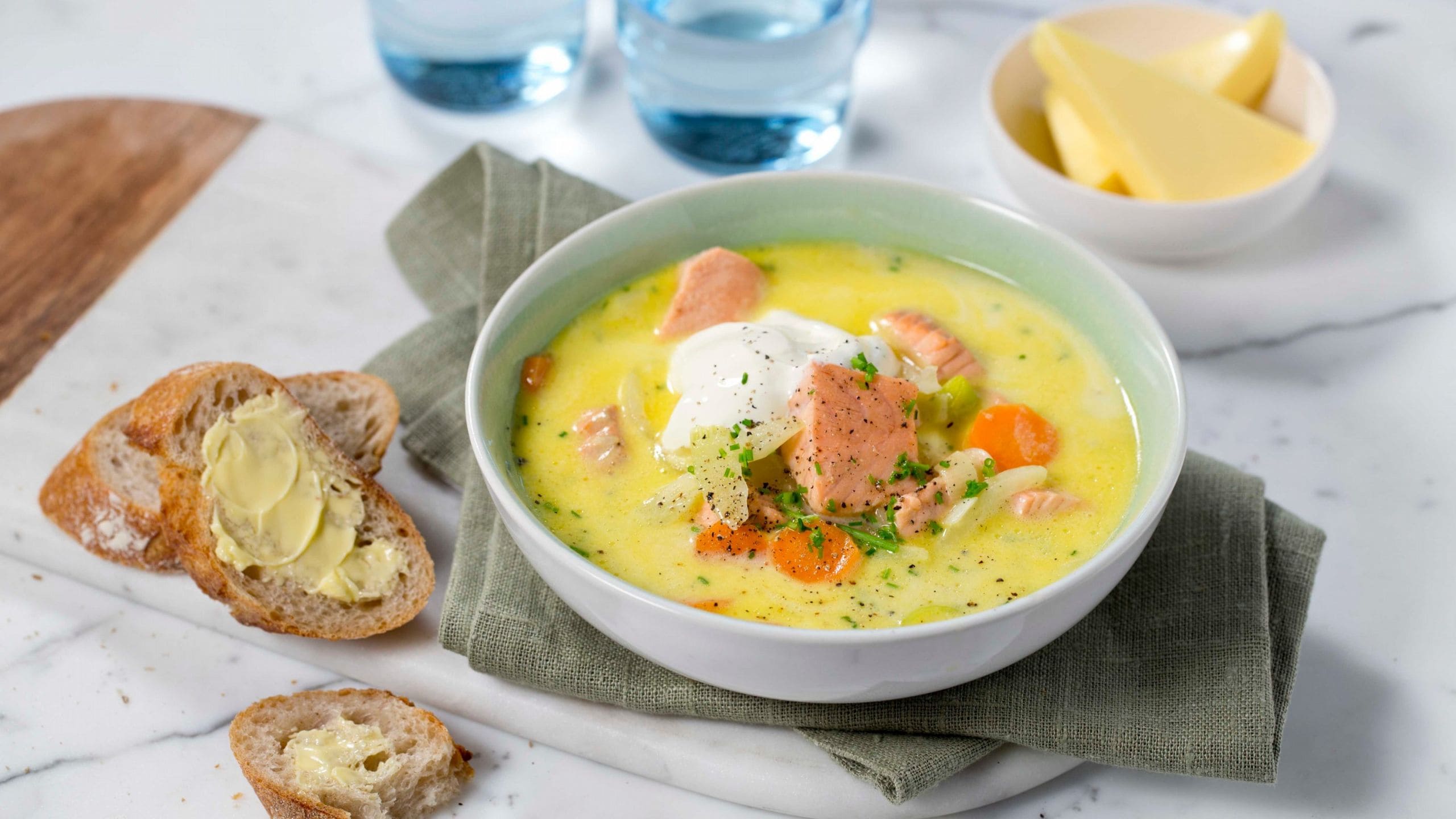 Kremet Kyllingsuppe - Oppskrift fra TINE Kjøkken