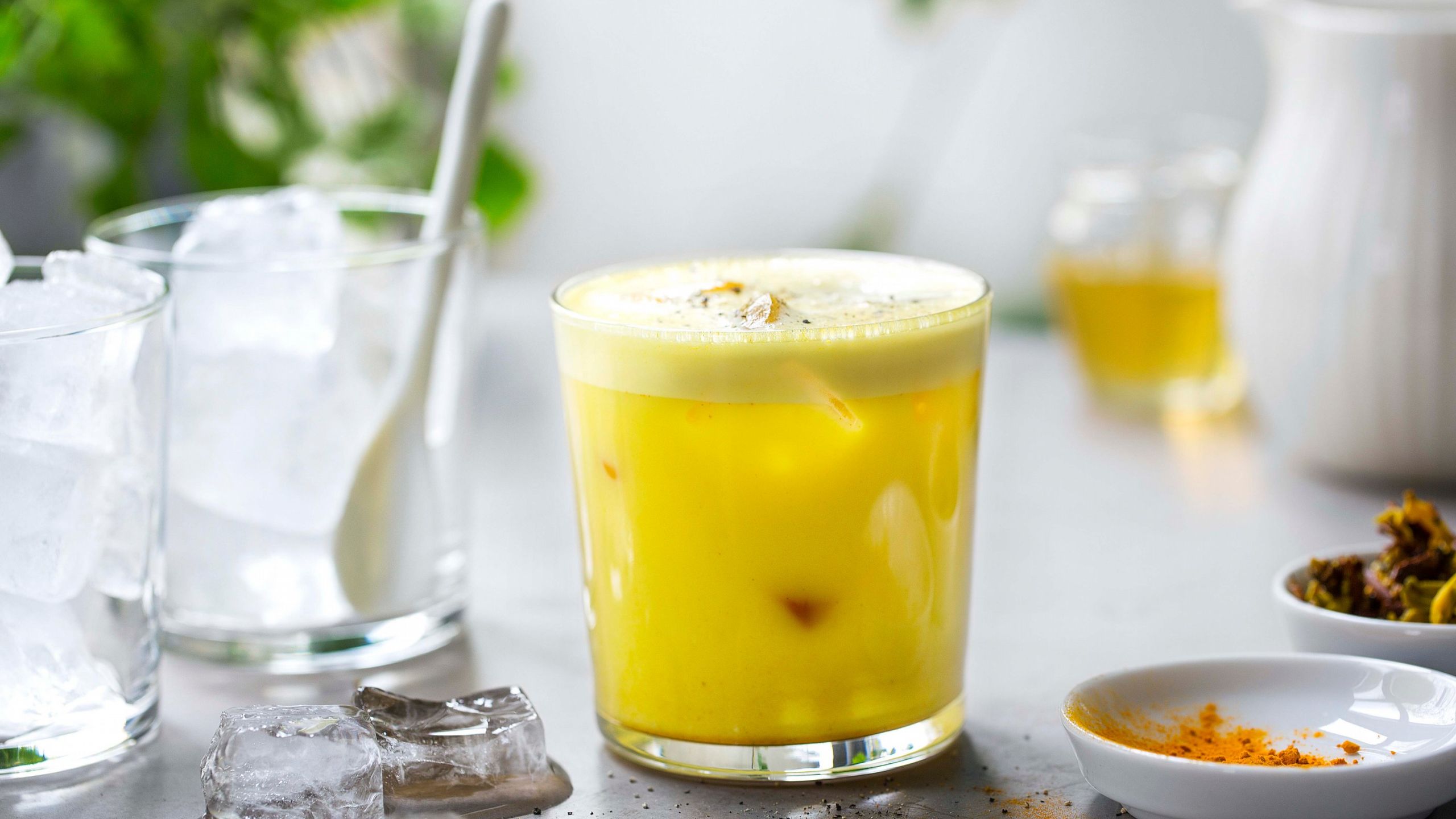 Matcha-iste - Oppskrift fra TINE Kjøkken