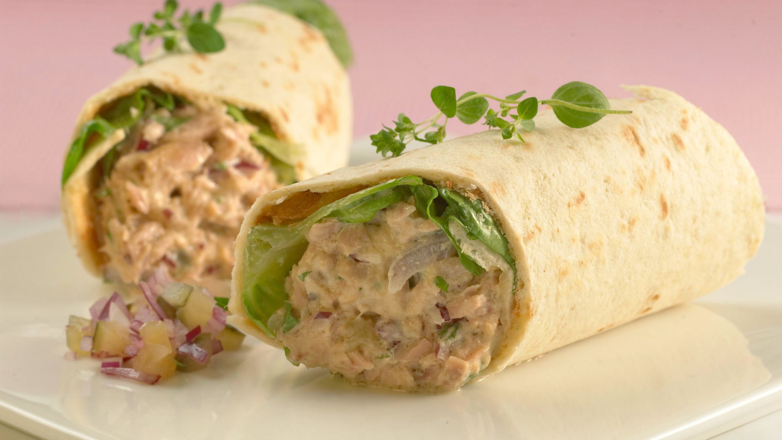 Tunfiskwrap - Oppskrift fra TINE Kjøkken