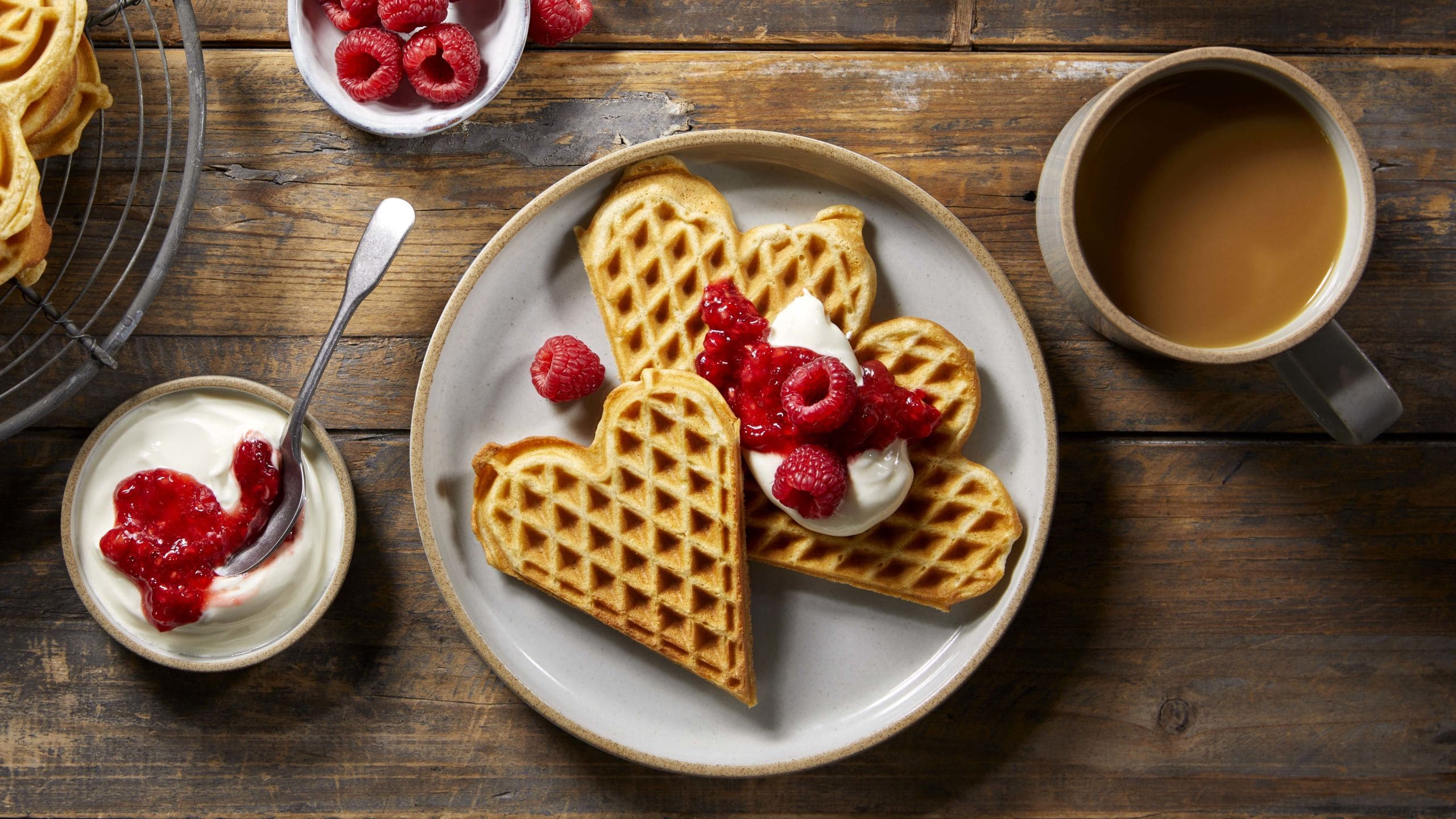 Våre Beste Vaffeloppskrifter - TINE Kjøkken