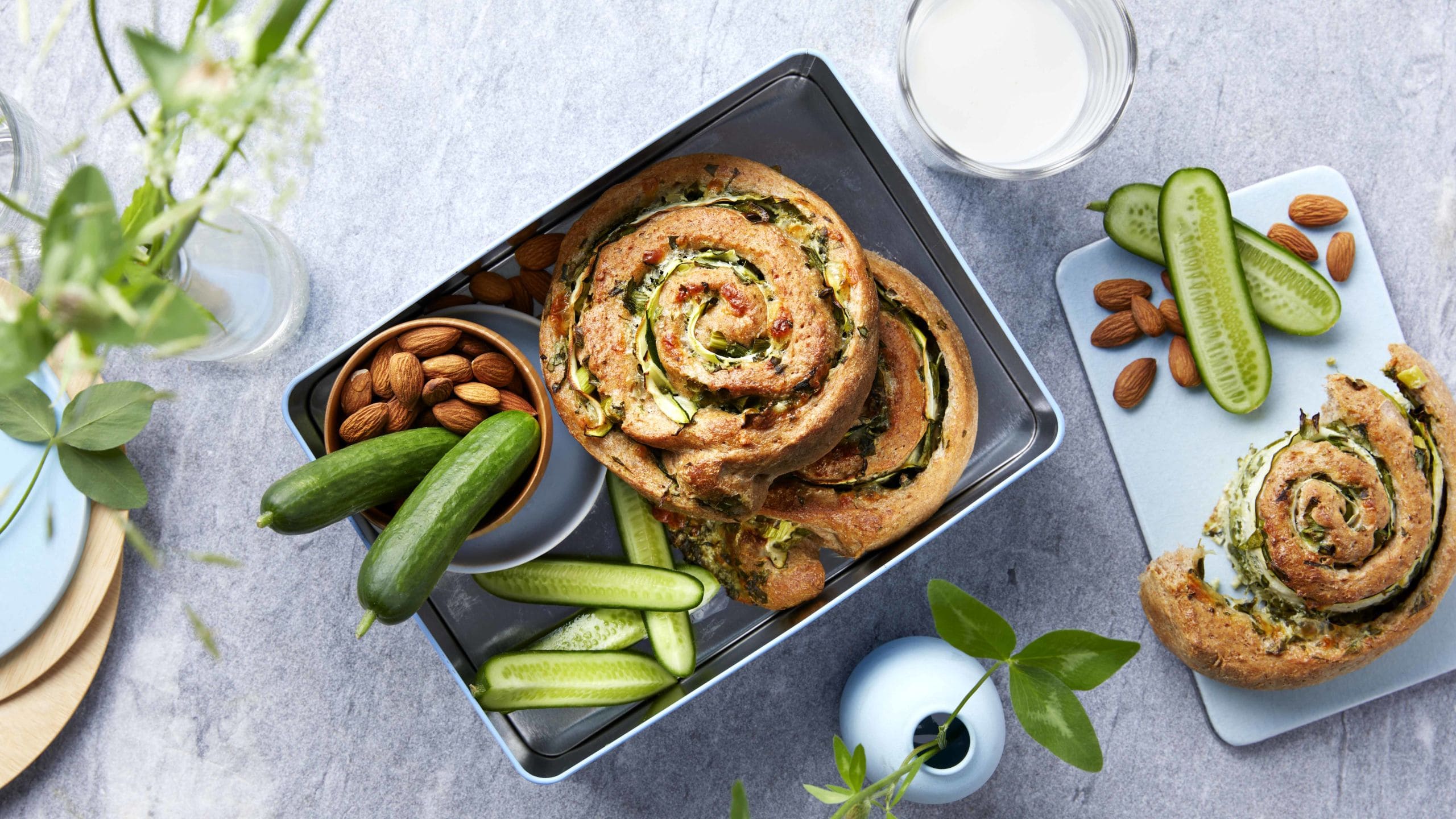 Minipaier Med Kremost - Oppskrift fra TINE Kjøkken