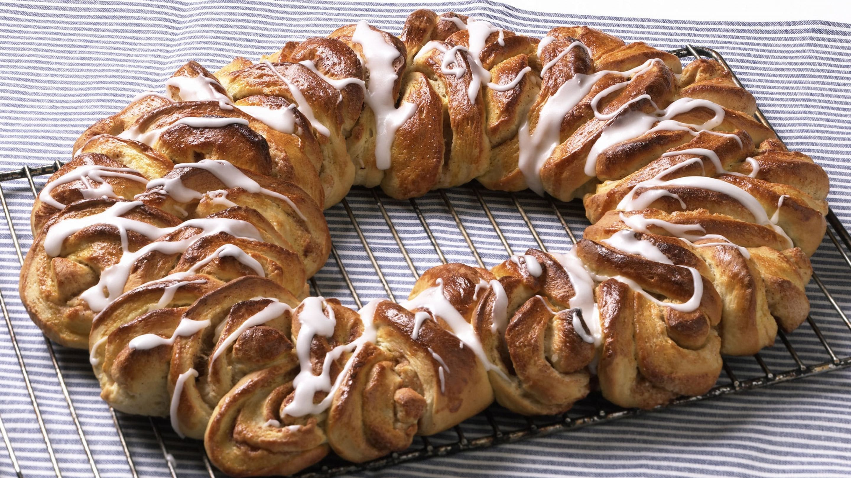 Klippekrans - Kringle - Oppskrift fra TINE Kjøkken