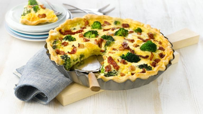Pai Med Brokkoli Og Bacon - Oppskrift fra TINE Kjøkken Pai Med Brokkoli Og Bacon - Oppskrift fra TINE Kjøkken